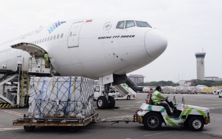 1 4 Juta Dosis Vaksin Siap Pakai Sinopharm Tiba Di Indonesia