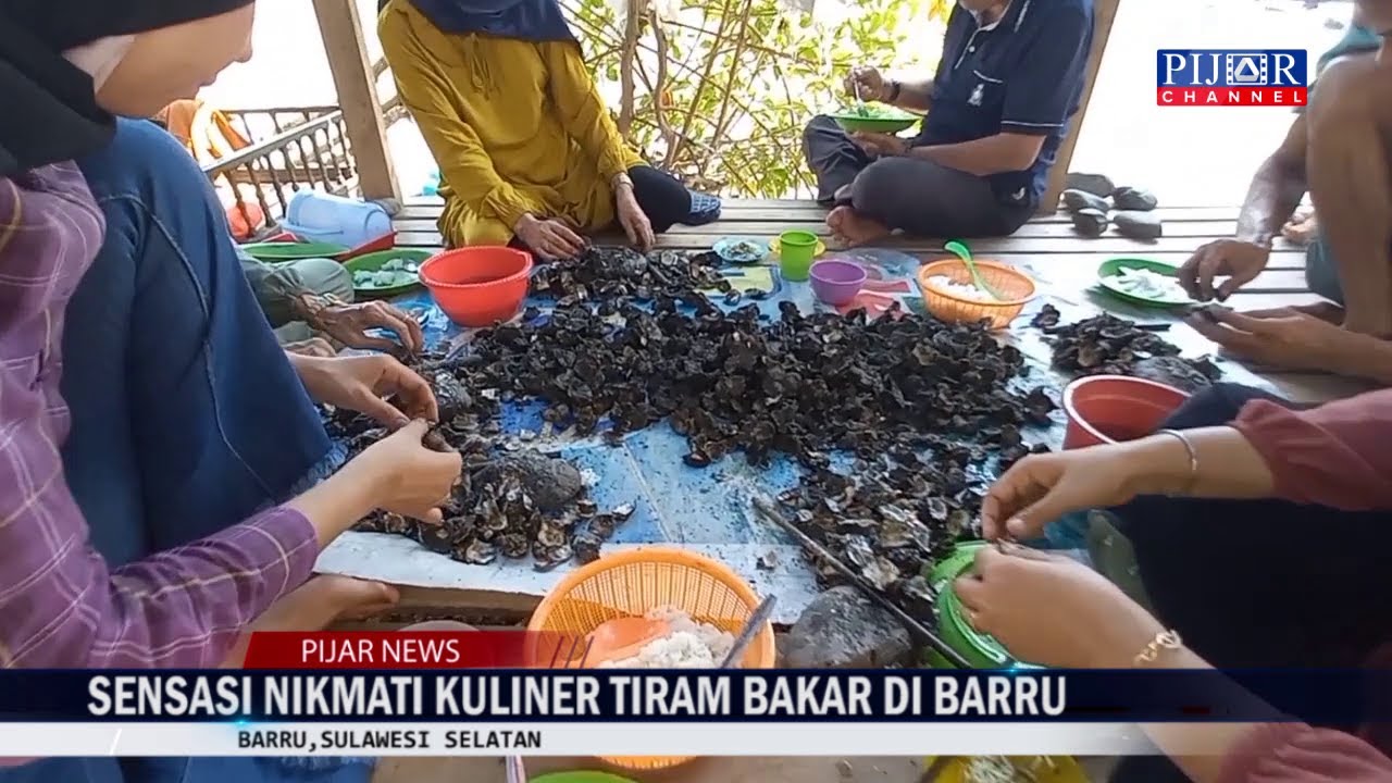 "Perjuangan" Nikmati Tiram Bakar di Barru