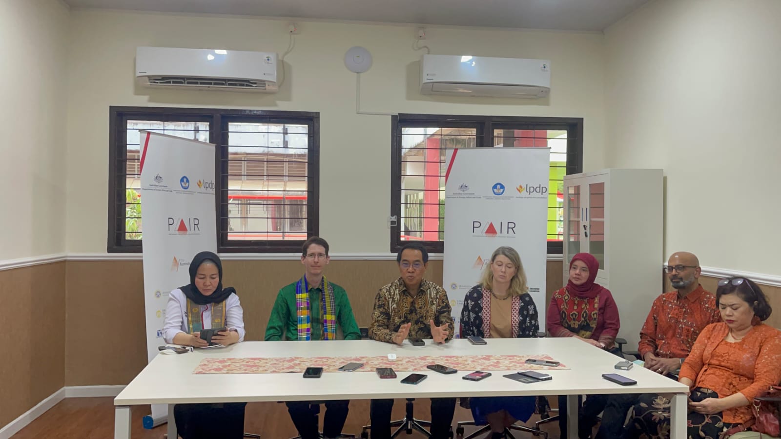 Libatkan 16 Perguruan Tinggi Australia-Indonesia, Unhas Resmi Luncurkan ...