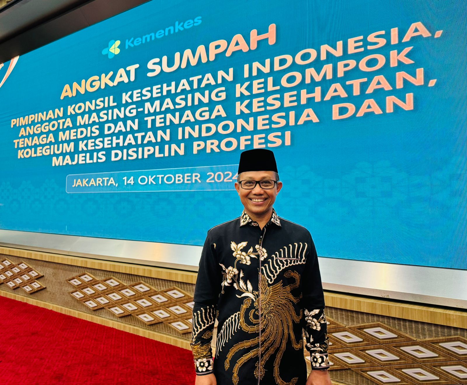 WR I Unhas Dilantik sebagai Ketua Kolegium Bedah Mulut dan ...